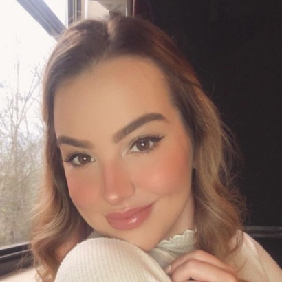 Chat and hookup with hot girls all night long at Flirt and Score